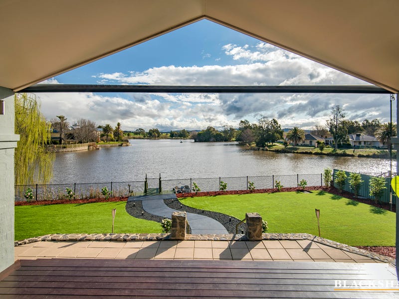 30 Lakeview Gardens, Jerrabomberra, NSW 2619 - Property Details