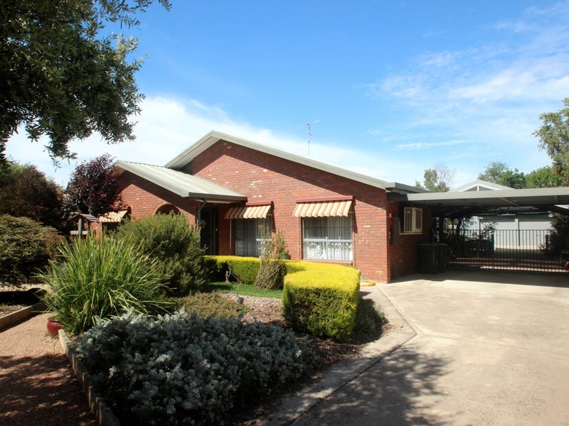 35 Bucknall Street, Carisbrook, VIC 3464 - realestate.com.au