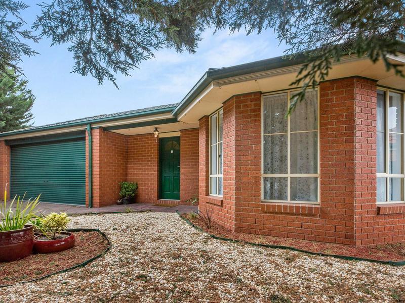 4 Colebrook Court, Mornington, Vic 3931 - Property Details