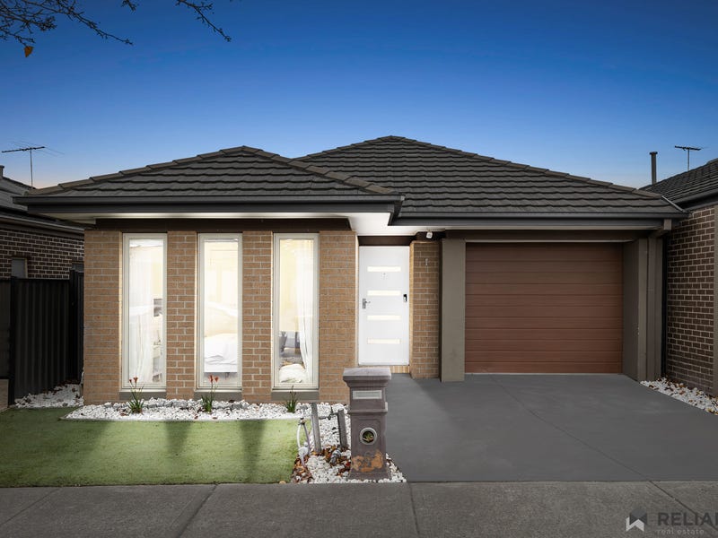 6 Powell Street, Craigieburn, VIC 3064 - realestate.com.au