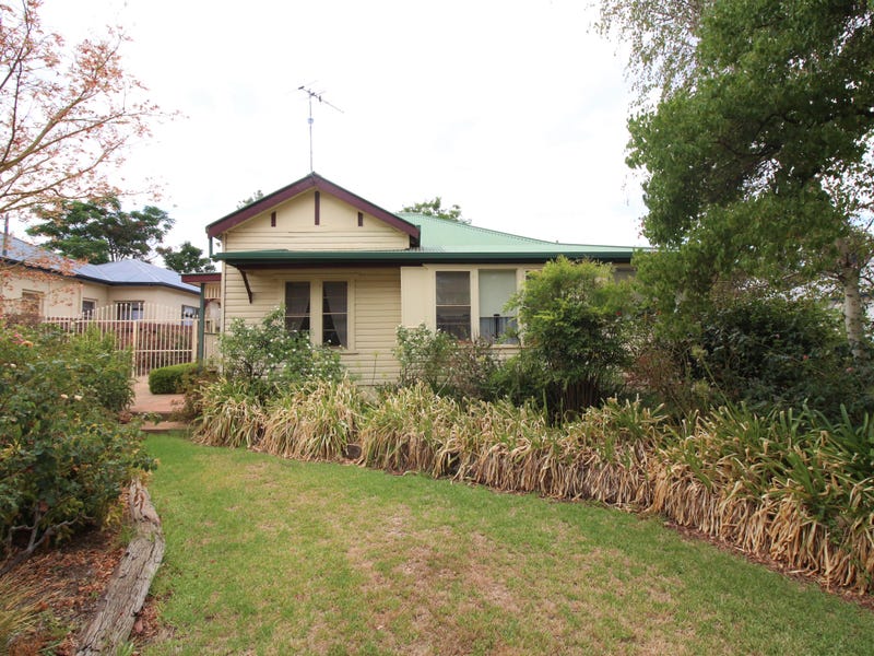 301 Wakaden Street, Griffith, NSW 2680 - realestate.com.au