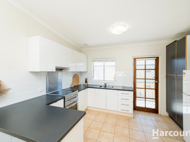 23/64 Stanley Street, Scarborough, WA 6019 - Property Details
