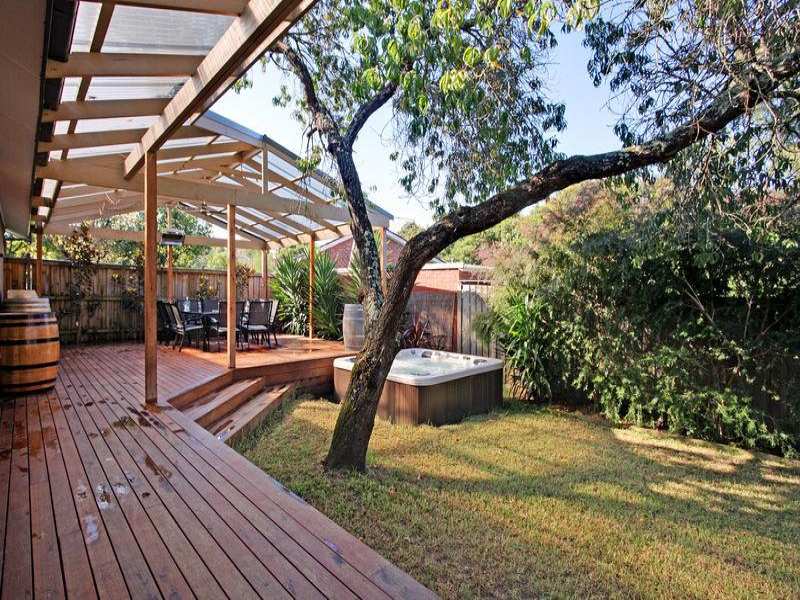 2 Abbey Court, Ringwood, Vic 3134 - Property Details