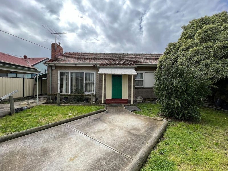 10 Barnett Street, Sunshine, VIC 3020 - realestate.com.au