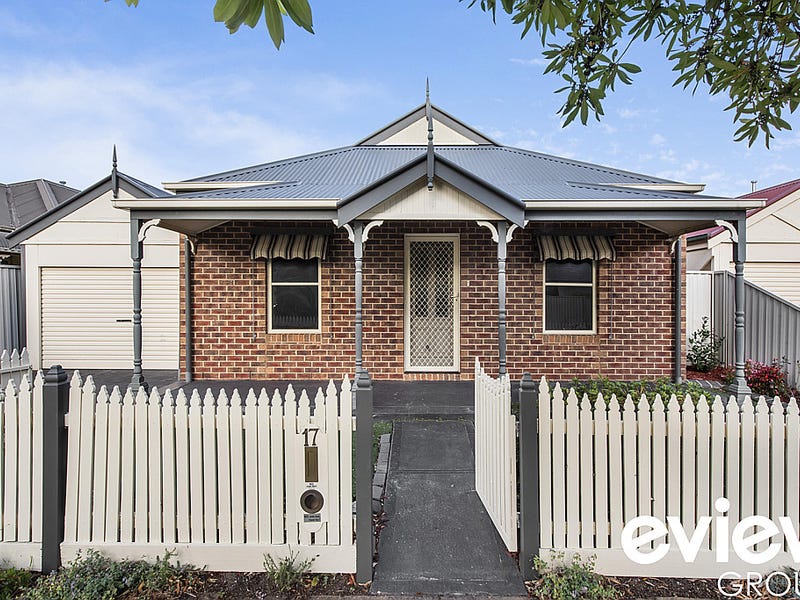 17 Catherine Place, Pakenham, VIC 3810 - realestate.com.au