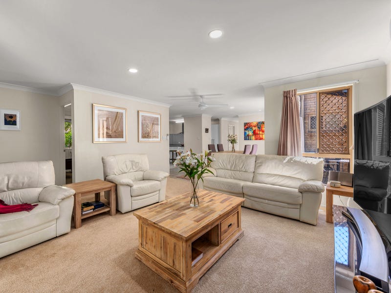 17 Harris Place, Seventeen Mile Rocks, QLD 4073 - realestate.com.au