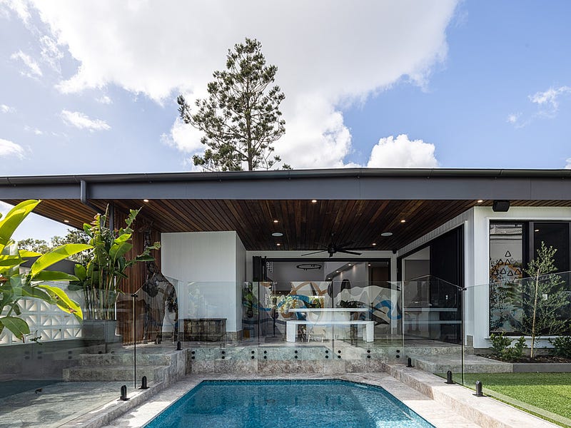 15 Lugg Street, Bardon, Qld 4065 - Property Details