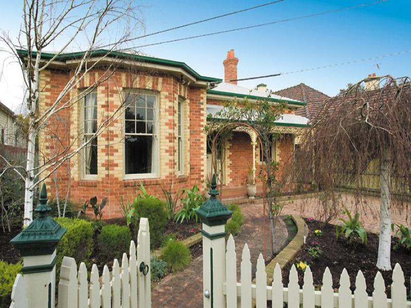 8 Young Street, Brighton, Vic 3186 - Property Details