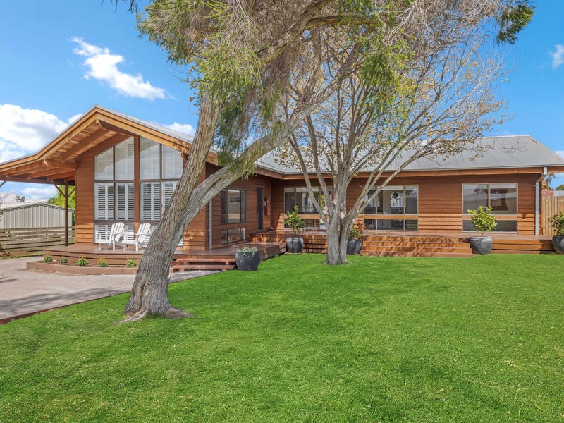2 Bent Street, Dalyston, Vic 3992 - Property Details