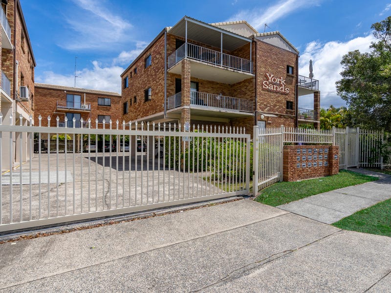 9/28 Hunter Avenue, Labrador, Qld 4215 - Property Details