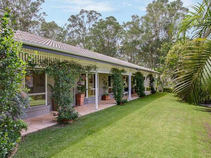 90 Huntingdale Street, Pullenvale, Qld 4069 - Property Details