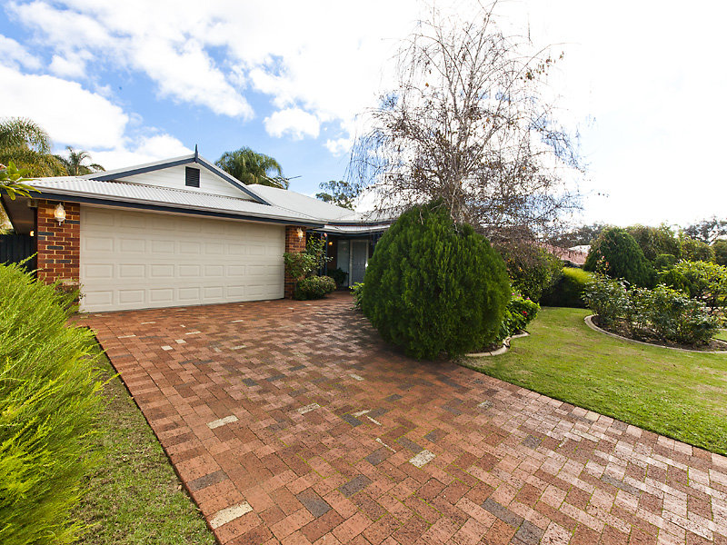 13 Huxtable Terrace, Baldivis, WA 6171 - Property Details