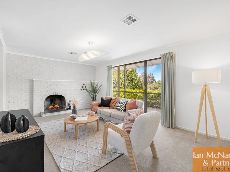 1 Nimmitabel Place, Queanbeyan, NSW 2620 - Property Details