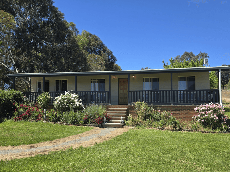 42-44 Queen Street, Binalong, NSW 2584 - Property Details