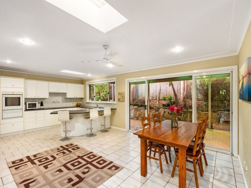18 Simon Place, Hornsby Heights, NSW 2077 - realestate.com.au