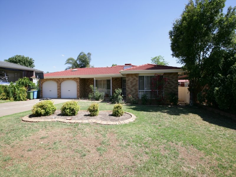 5 Overdale Drive, Bourkelands, NSW 2650 - realestate.com.au