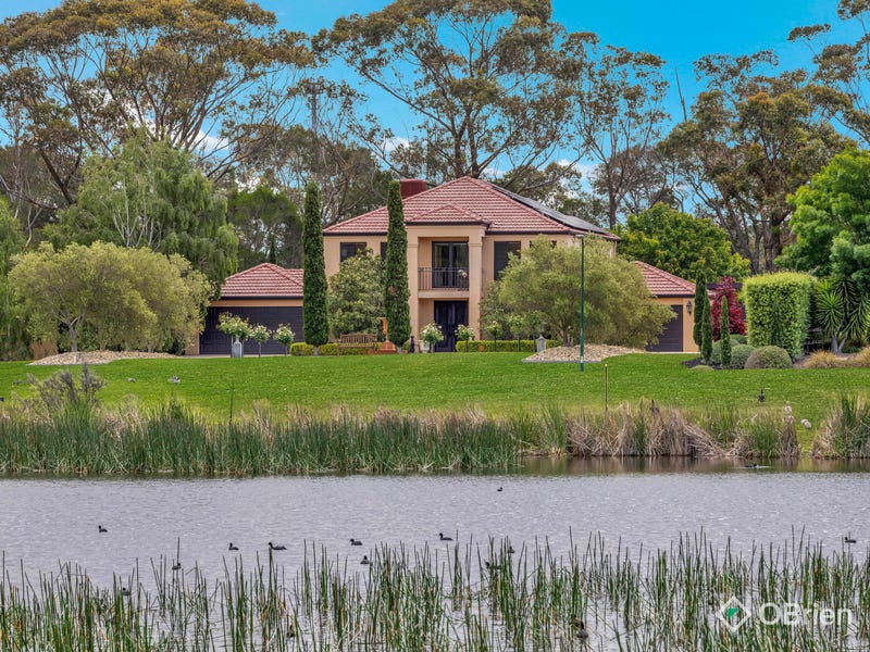 86-88 Lakes Boulevard, Pearcedale, Vic 3912 - Property Details