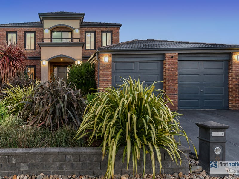 8 Hill View Rise, Mooroolbark, Vic 3138 - Property Details