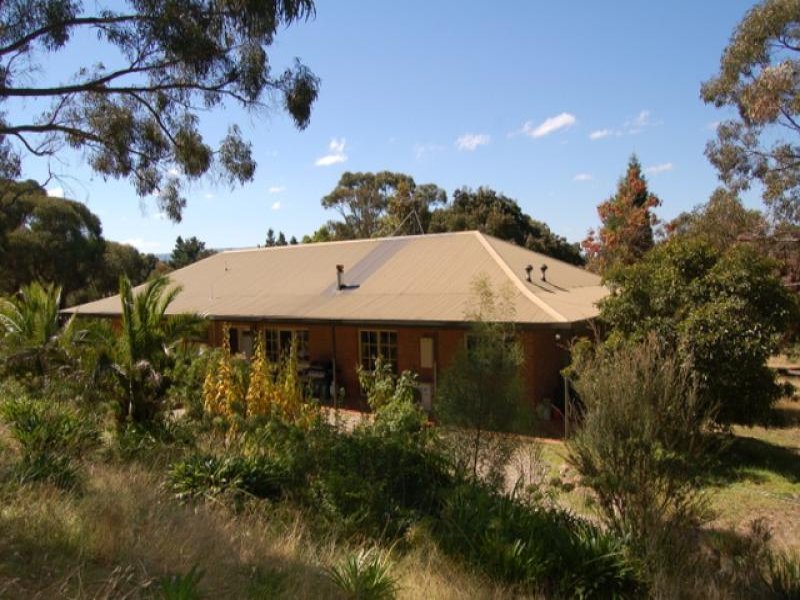 110 Cameron Rise, Beveridge, Vic 3753 - Property Details