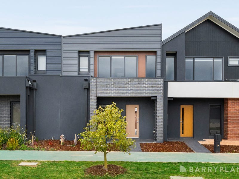 13 Croft Drive, Clyde North, VIC 3978 - realestate.com.au
