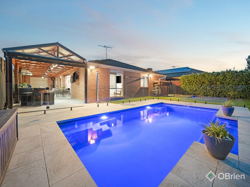 32 Veronica Drive, Skye, Vic 3977 - Property Details
