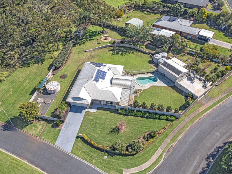 2 Jonathan Street, Highfields, Qld 4352 - Property Details