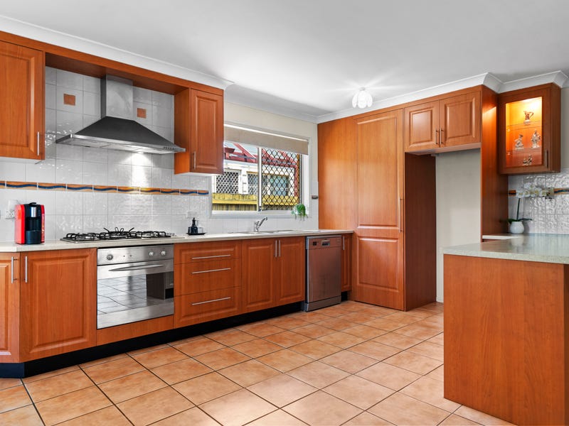 5 Collinson Street, Runcorn, Qld 4113 - Property Details