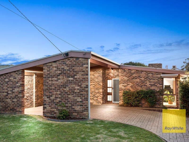 10 Crestmoor Drive, Highton, Vic 3216 - Property Details