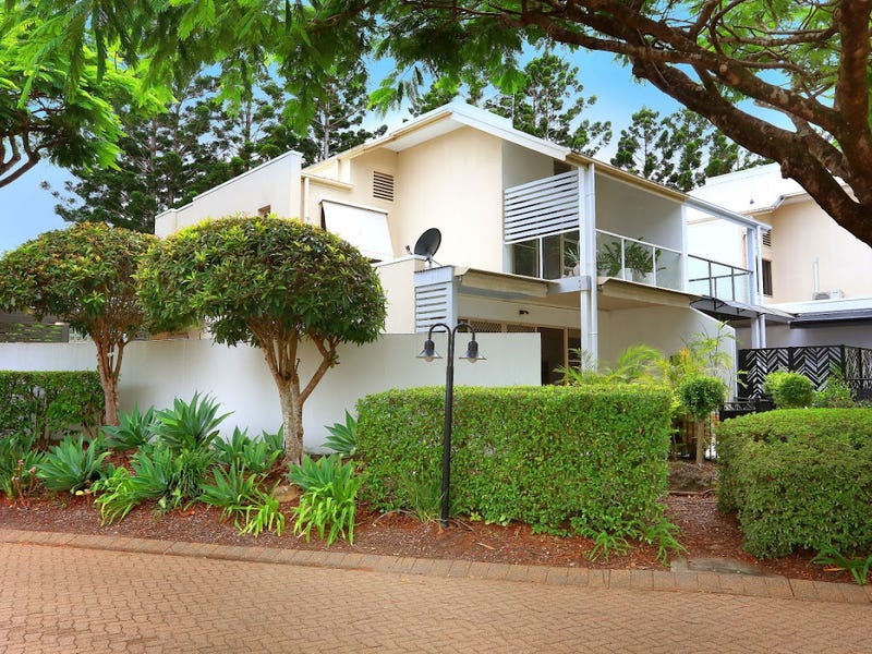 2120 Royal Pines Resort, Benowa, Qld 4217 - Property Details