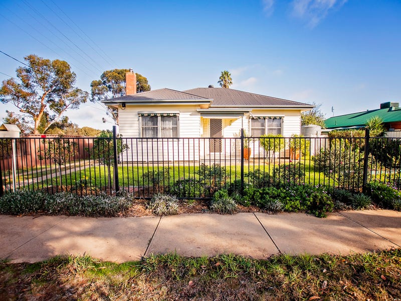 2 King Street, Rochester, VIC 3561 - realestate.com.au