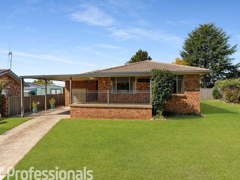 11 Heath Place, Orange, NSW 2800 - Property Details