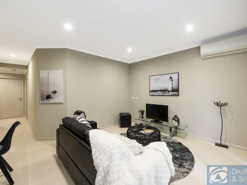 2/1 Stoner Place, Innaloo, WA 6018 - Property Details