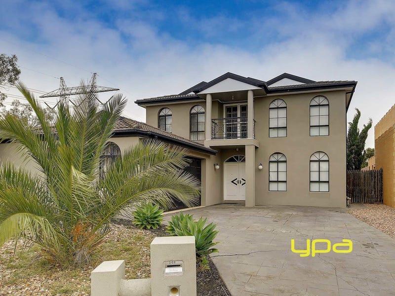 101 Donald Cameron Drive, Roxburgh Park, VIC 3064 - realestate.com.au