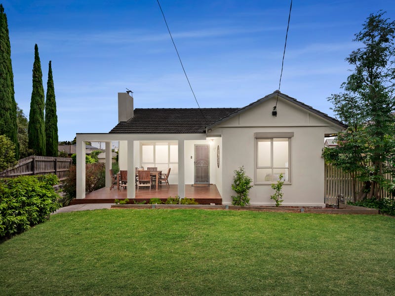 1/2 Walcha Court, Chadstone, Vic 3148 - Property Details