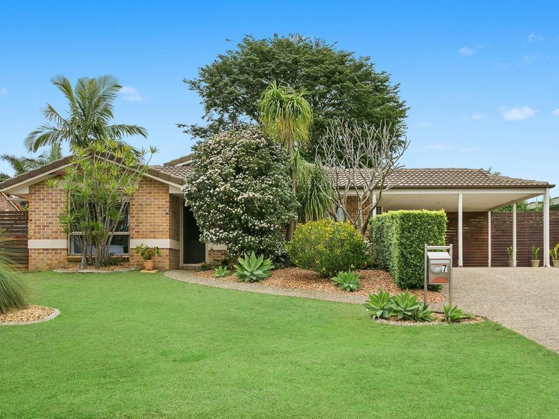7 Sapphire Street, Springfield, QLD 4300 - realestate.com.au