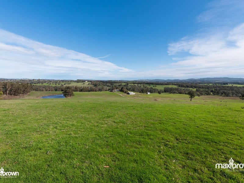 1 Bindea Road, Yellingbo, Vic 3139 - Property Details