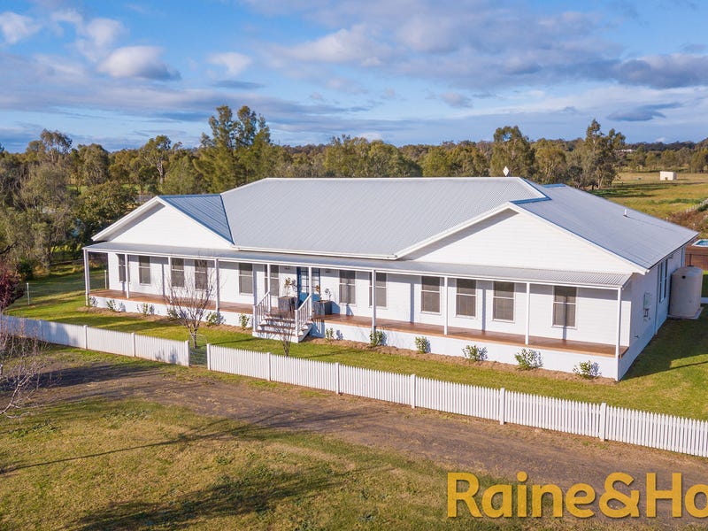 2 Torryburn Way, Dubbo, NSW 2830 - Property Details