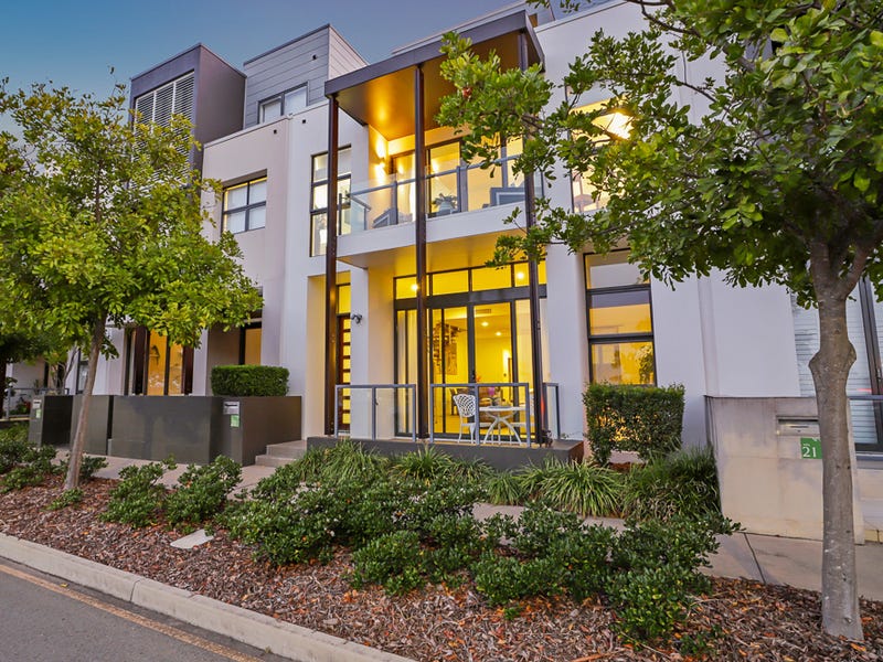 20 River Vista Way, Paradise Point, QLD 4216 - realestate.com.au