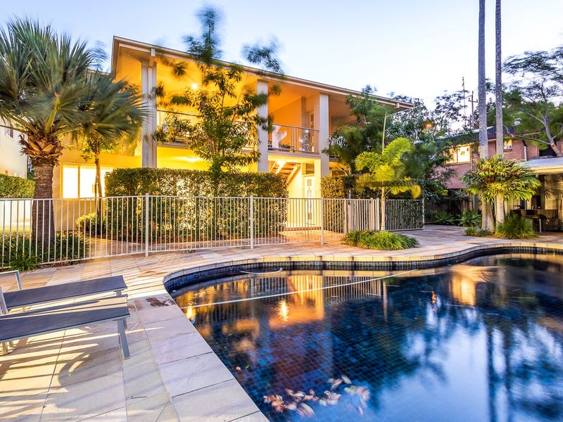 1/27-29 Gordon Street, Labrador, Qld 4215 - Property Details