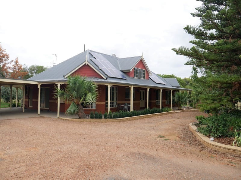 3 Grammar Court, Shepparton, Vic 3630 - Property Details