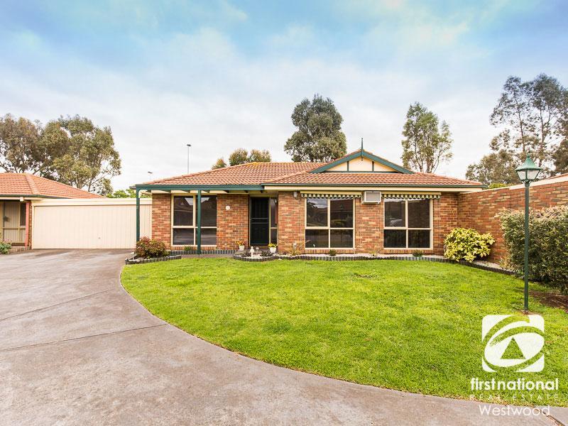 17 The Glades, Hoppers Crossing, VIC 3029 - realestate.com.au