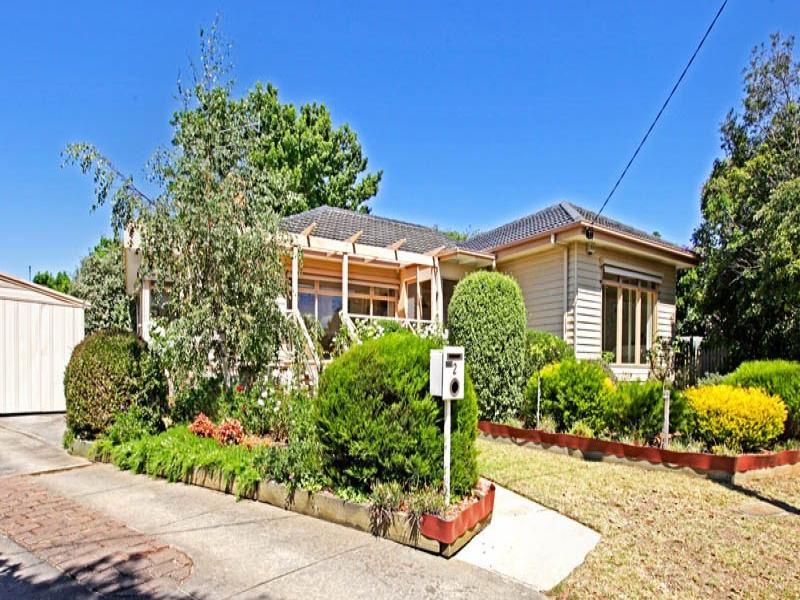 2 Nicholson Court, Belmont, Vic 3216 - Property Details