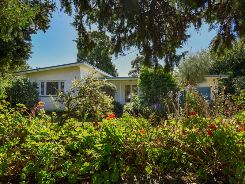 9 Pottinger Street, Newtown, Qld 4350 - Property Details