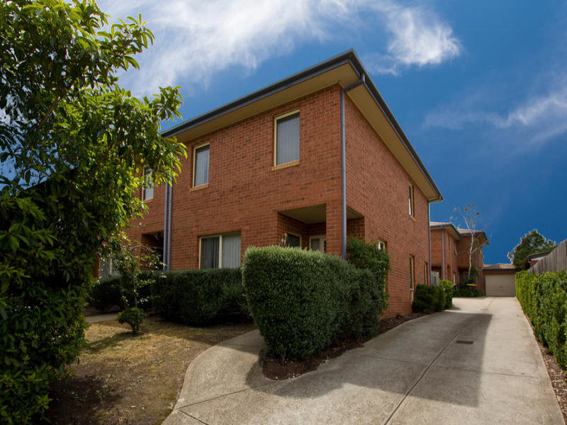 1/2 Colin Road, Clayton, VIC 3168 - realestate.com.au