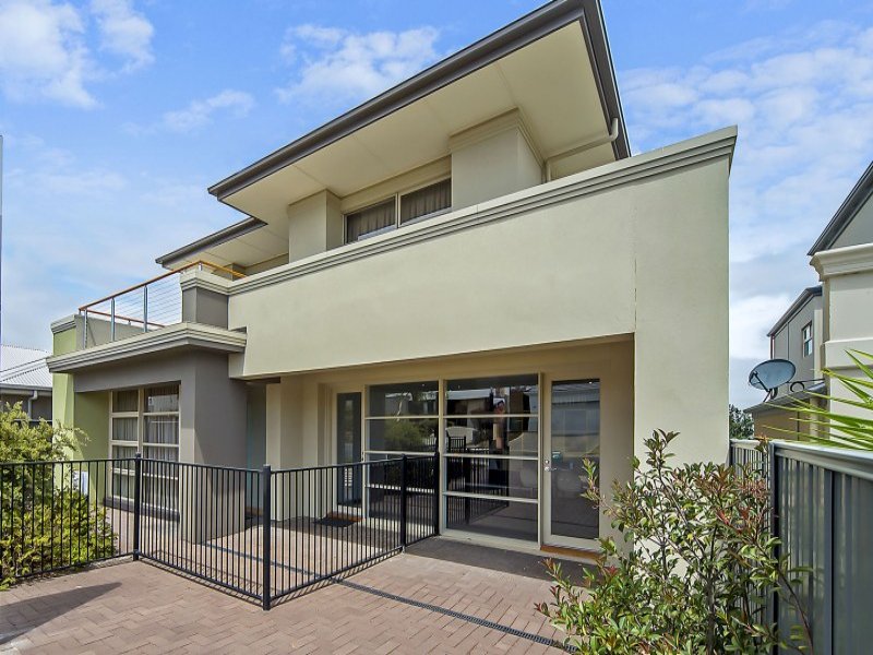 82 Highfield Drive, Craigburn Farm, SA 5051 - realestate.com.au