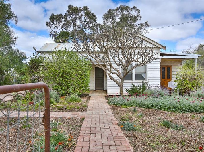 222 Commercial Street, Merbein, Vic 3505 - Property Details