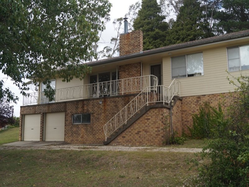 6 Ebor Road, Guyra, NSW 2365 - Property Details