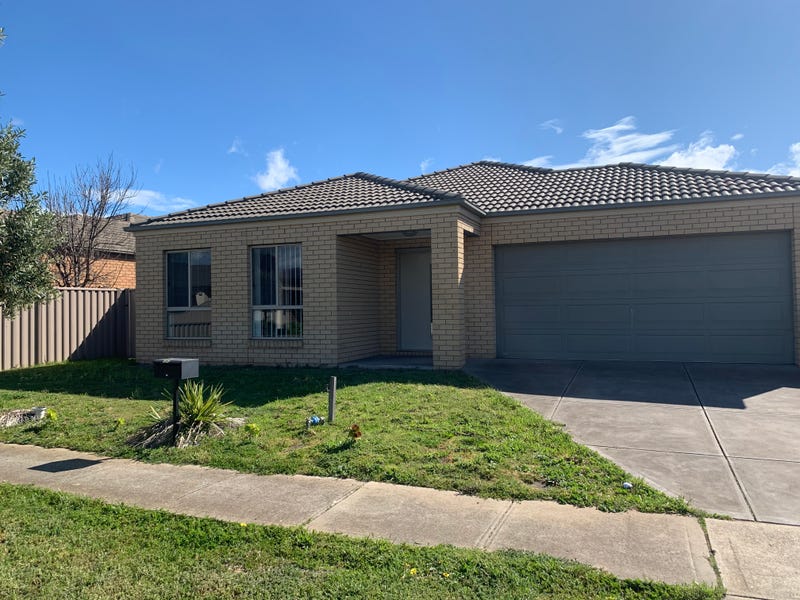 18 Tarango Drive, Point Cook, VIC 3030 - realestate.com.au
