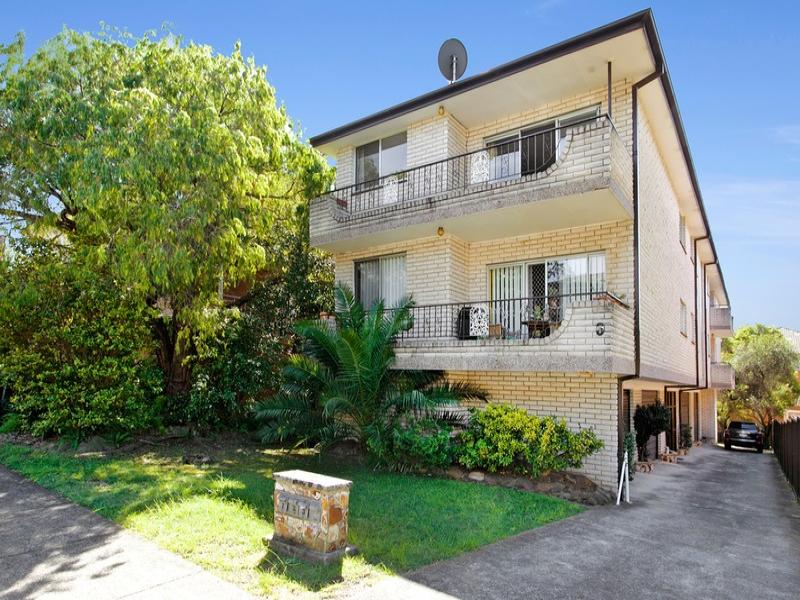 4/6 Carnarvon Street, Carlton, NSW 2218 - Property Details