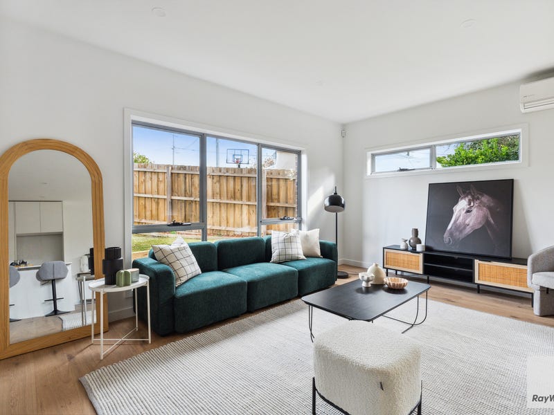 1/3 Cook Court, Sunbury, Vic 3429 - Property Details